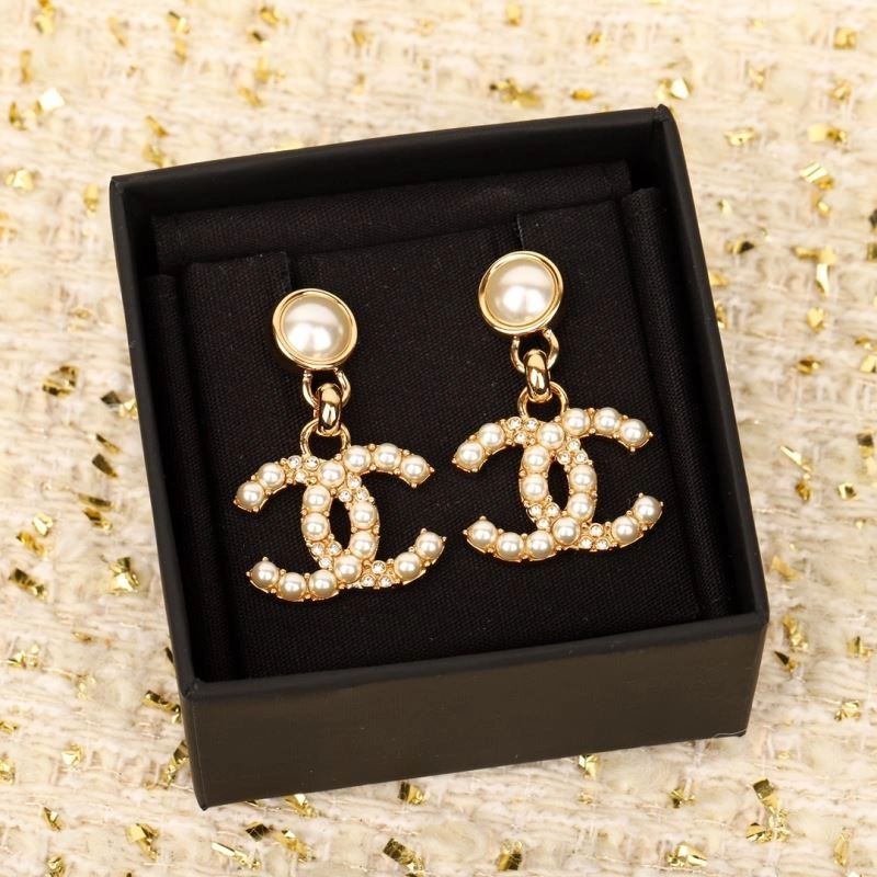 Top mirror Chanel Earrings