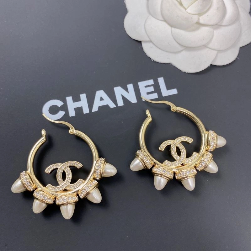 Top mirror Chanel Earrings