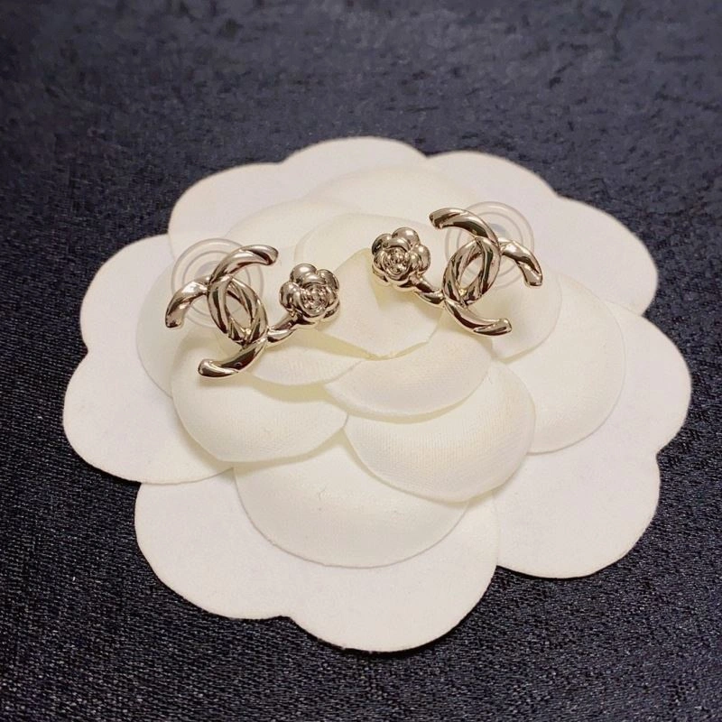 Top match Chanel Earrings