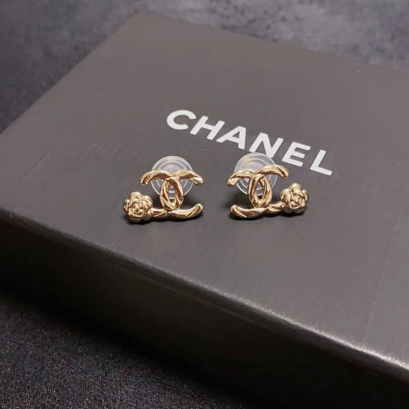 Top match Chanel Earrings