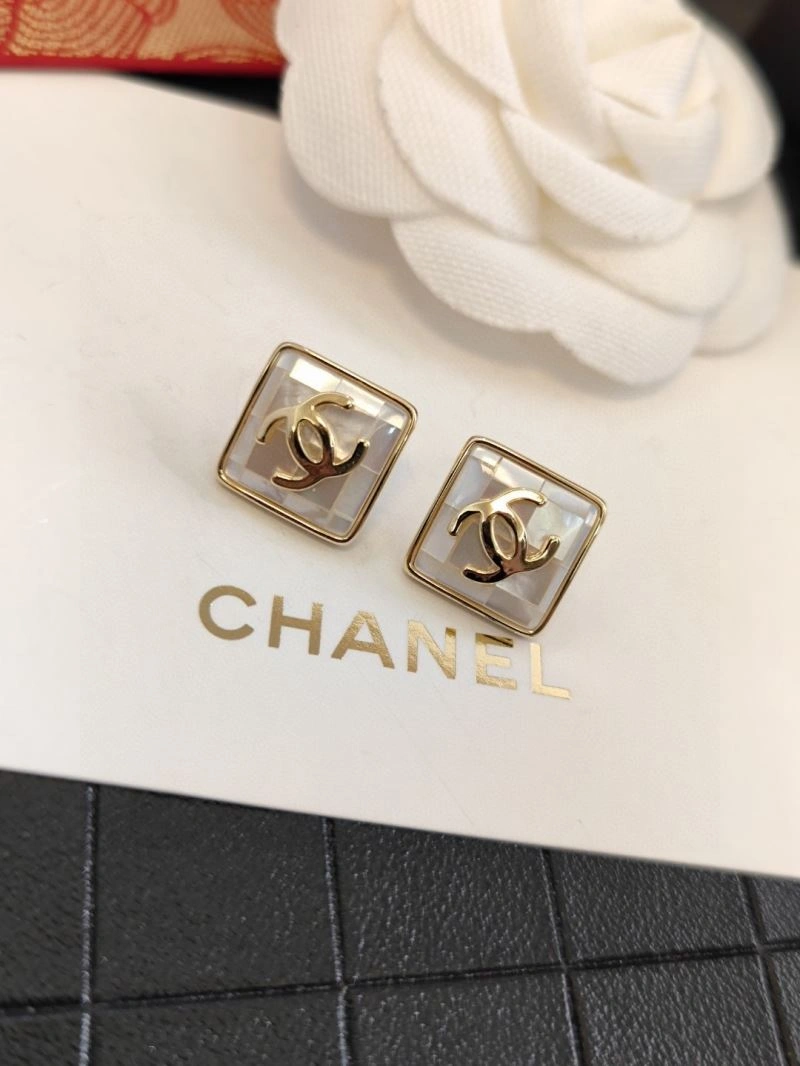 Top mirror Chanel Earrings