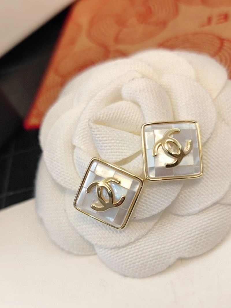 Top mirror Chanel Earrings