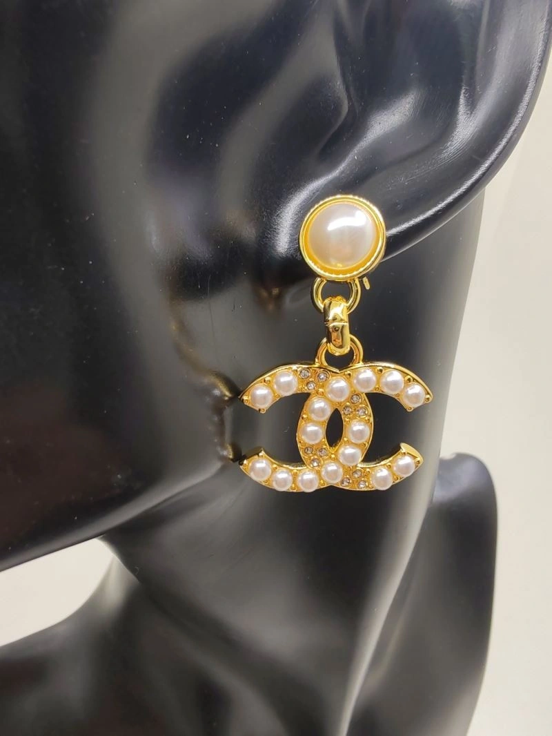 High accuracy Chanel Earrings
