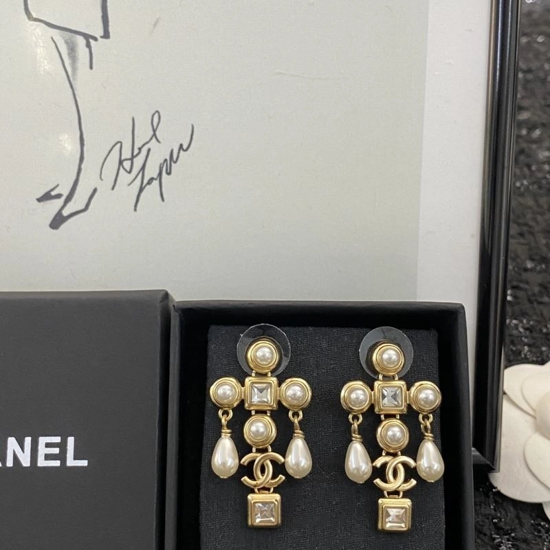 High accuracy Chanel Earrings