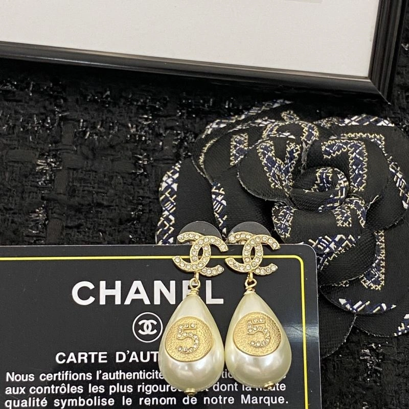 Accurate model Chanel Earrings