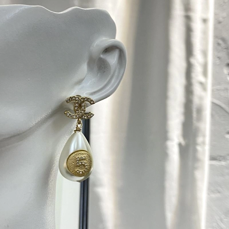 Accurate model Chanel Earrings
