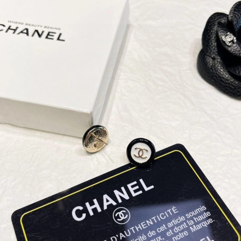 Top match Chanel Earrings
