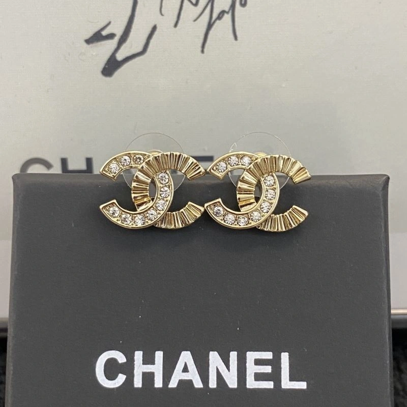 Top mirror Chanel Earrings