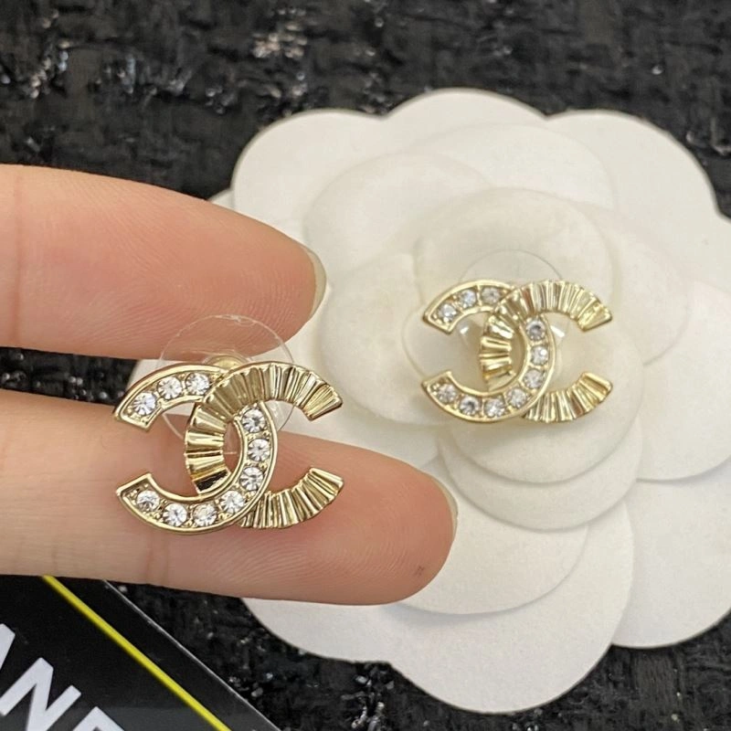 Top mirror Chanel Earrings