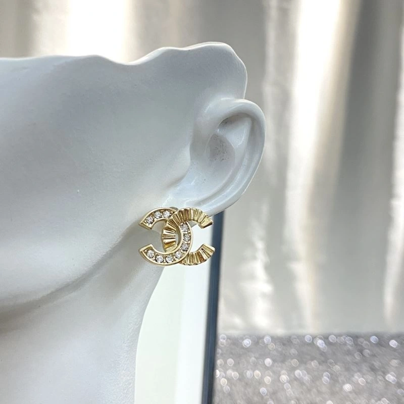 Top mirror Chanel Earrings