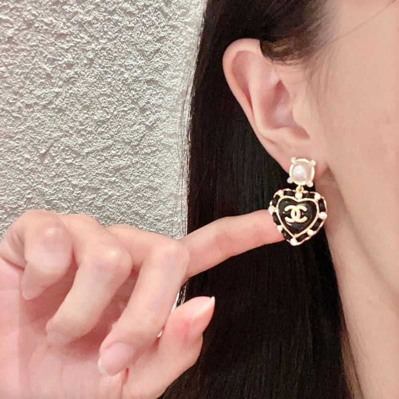 Top match Chanel Earrings