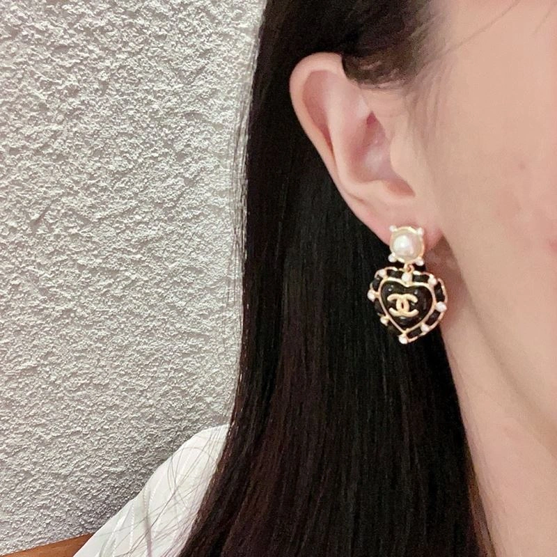 Top match Chanel Earrings