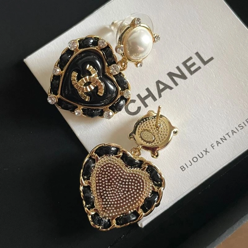 Top match Chanel Earrings