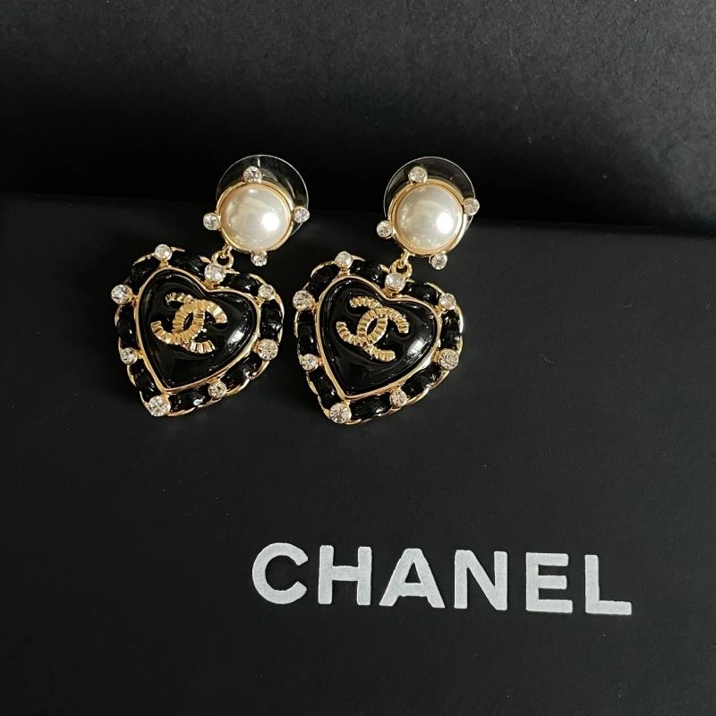 Top match Chanel Earrings
