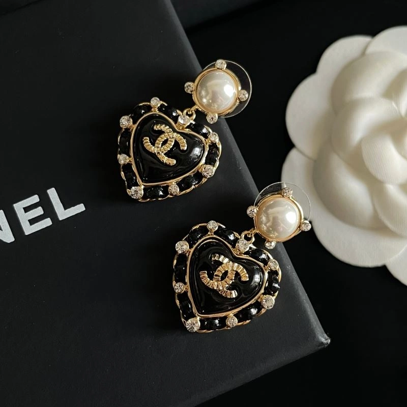 Top match Chanel Earrings