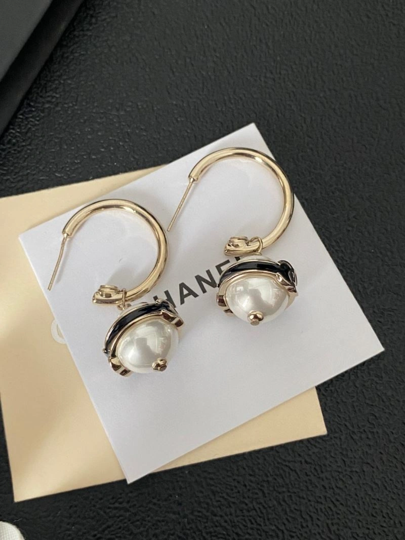Brand-authenticated Chanel Earrings