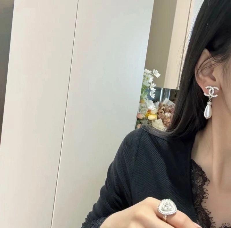 Accurate model Chanel Earrings