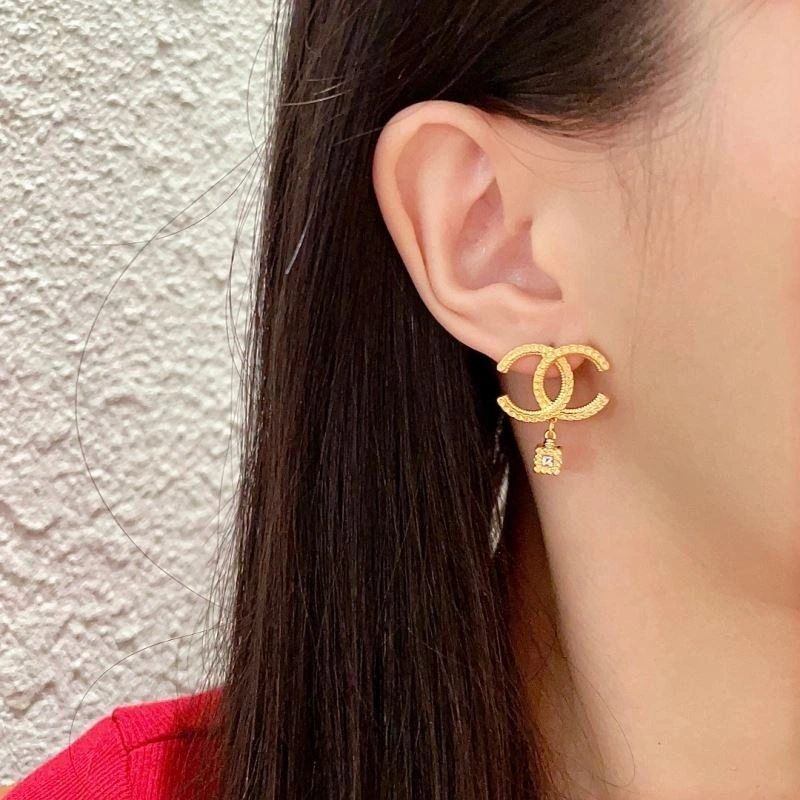 High accuracy Chanel Earrings