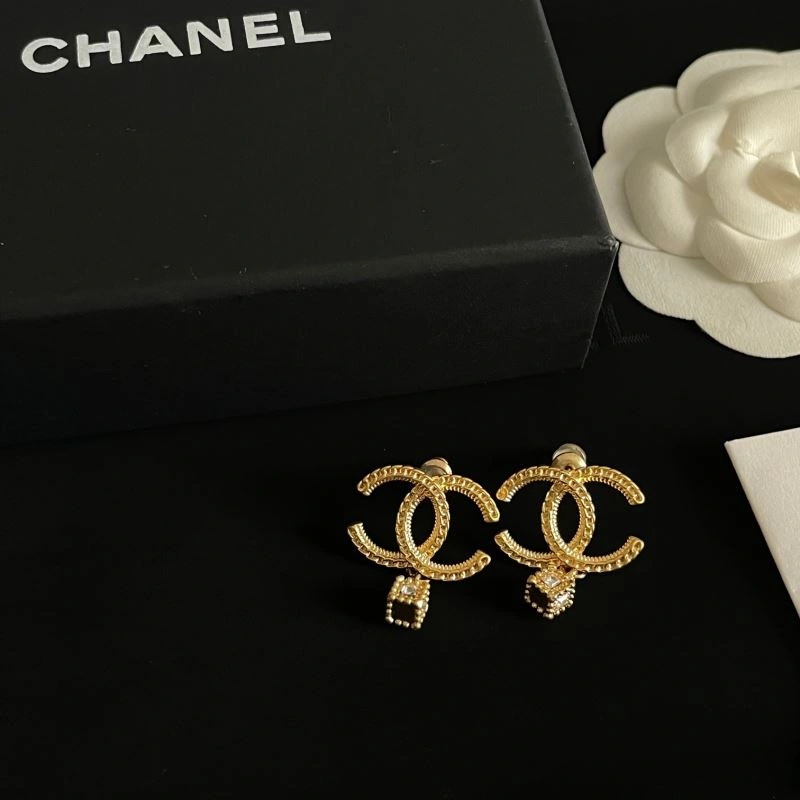 High accuracy Chanel Earrings