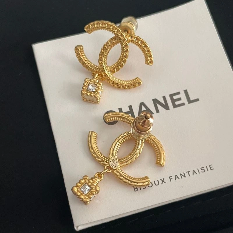 High accuracy Chanel Earrings