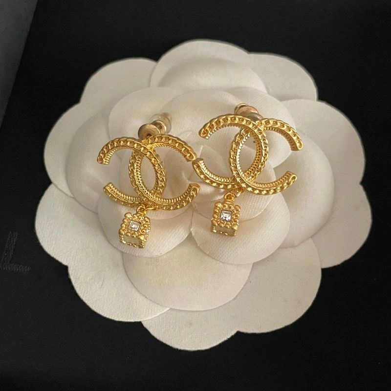High accuracy Chanel Earrings