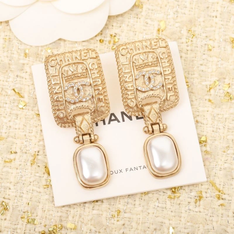 Top mirror Chanel Earrings