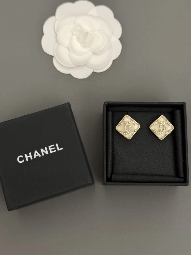 High accuracy Chanel Earrings