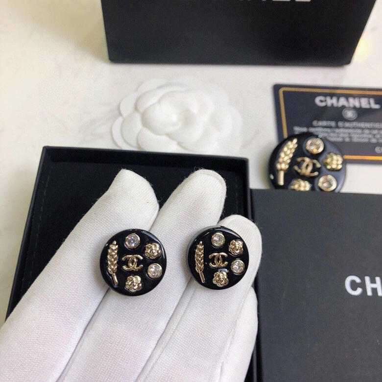 High accuracy Chanel Earrings