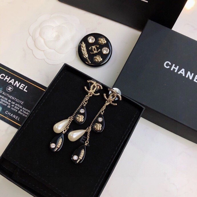 Accurate model Chanel Earrings