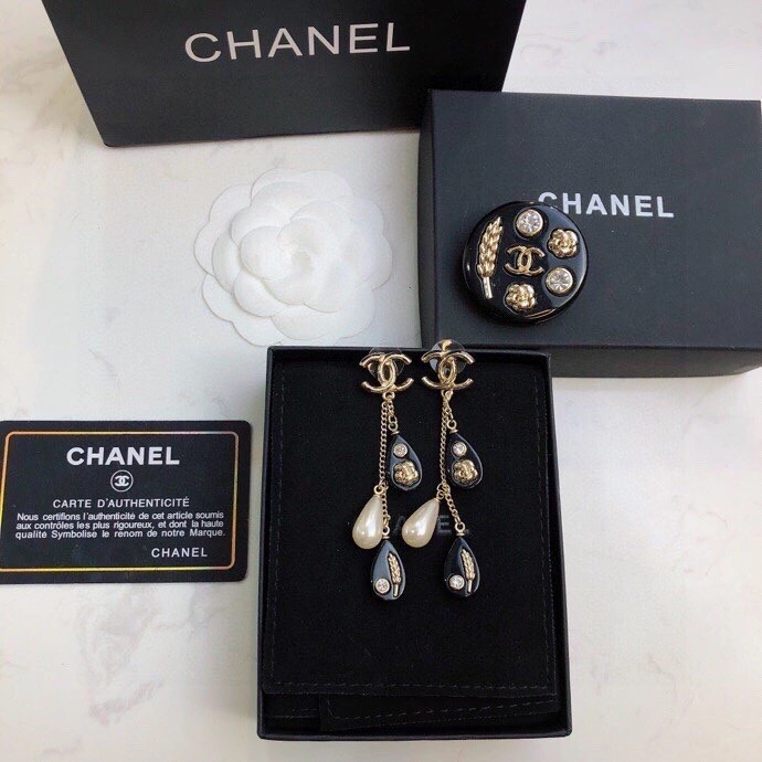 Accurate model Chanel Earrings