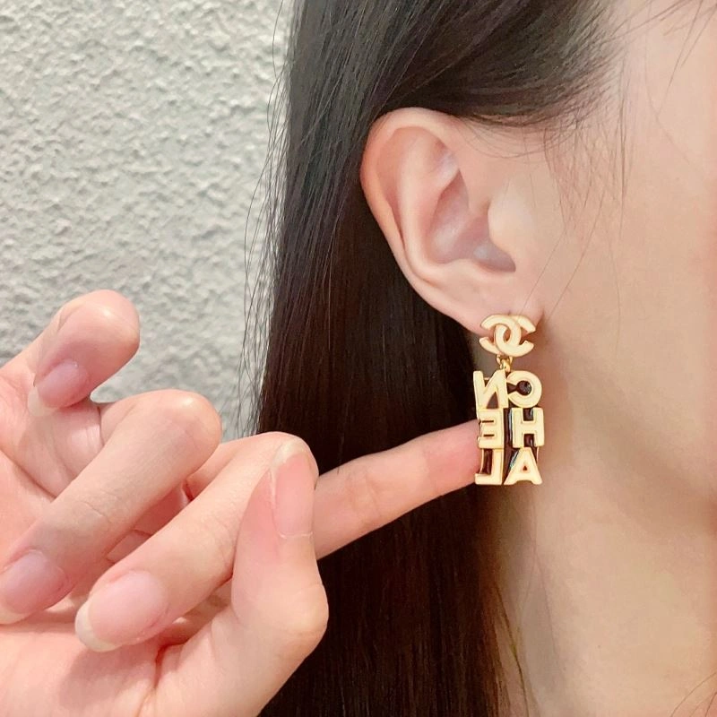 Low-cost Chanel Earrings