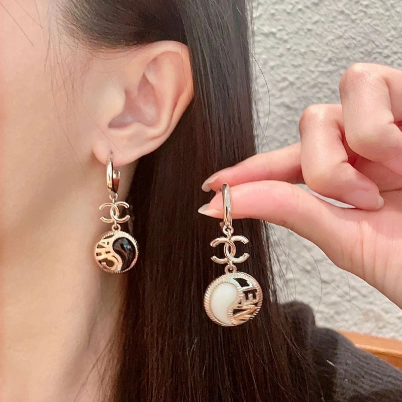 High accuracy Chanel Earrings