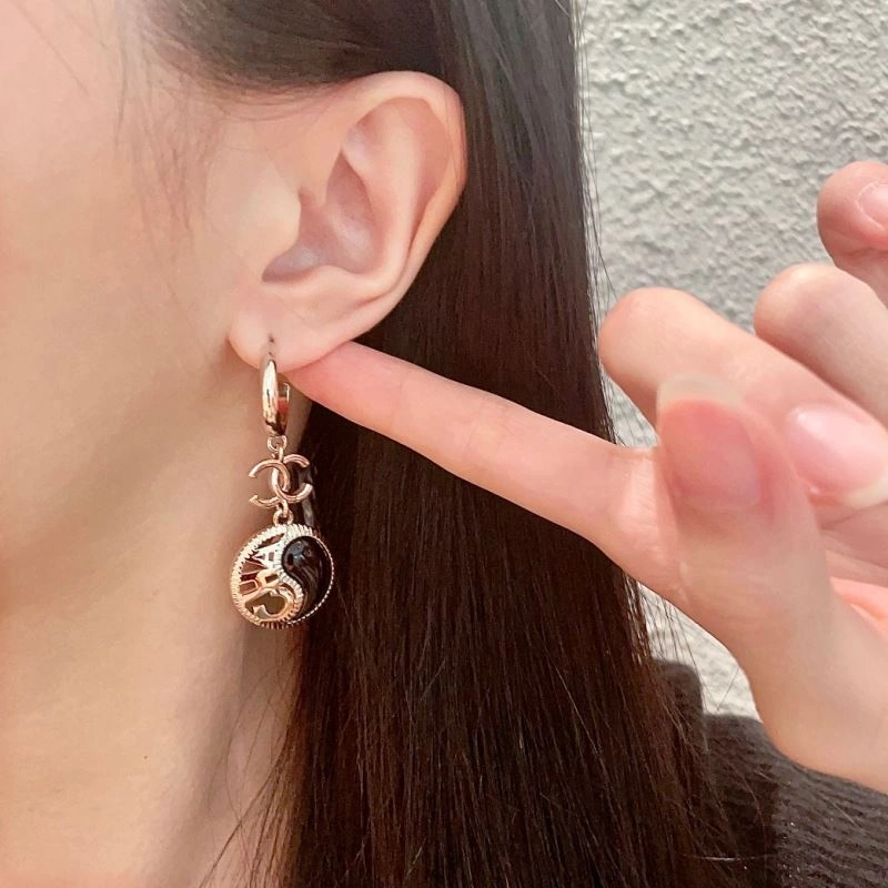 High accuracy Chanel Earrings