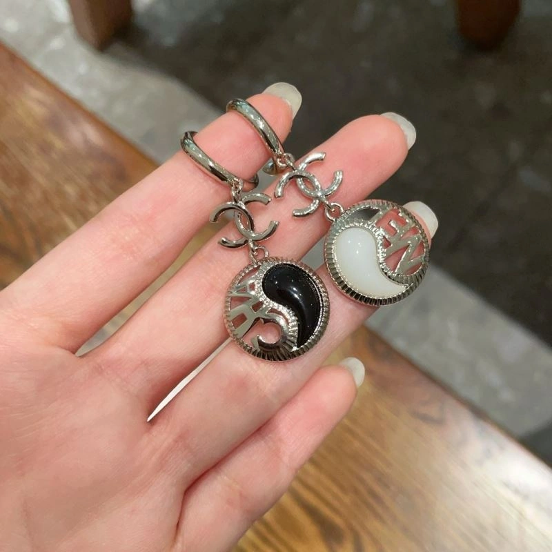 High accuracy Chanel Earrings