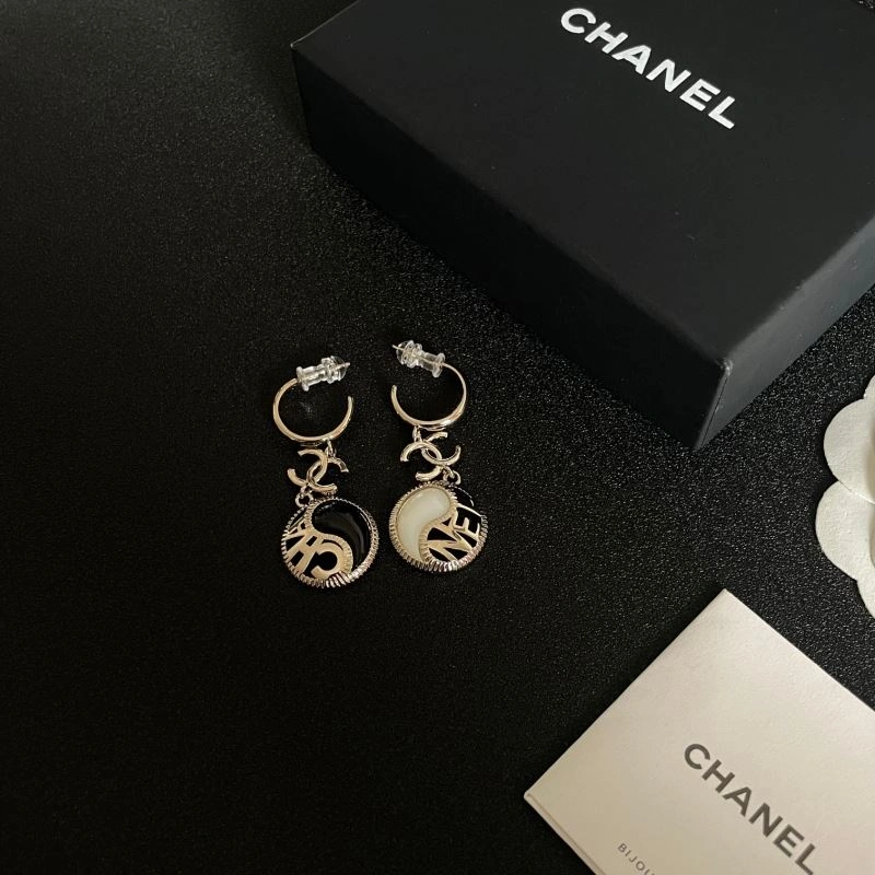 High accuracy Chanel Earrings