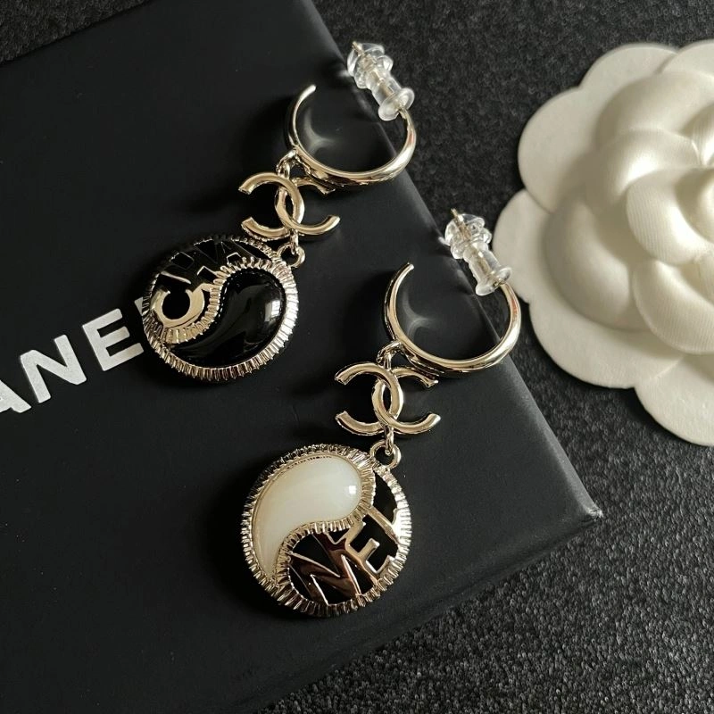 High accuracy Chanel Earrings