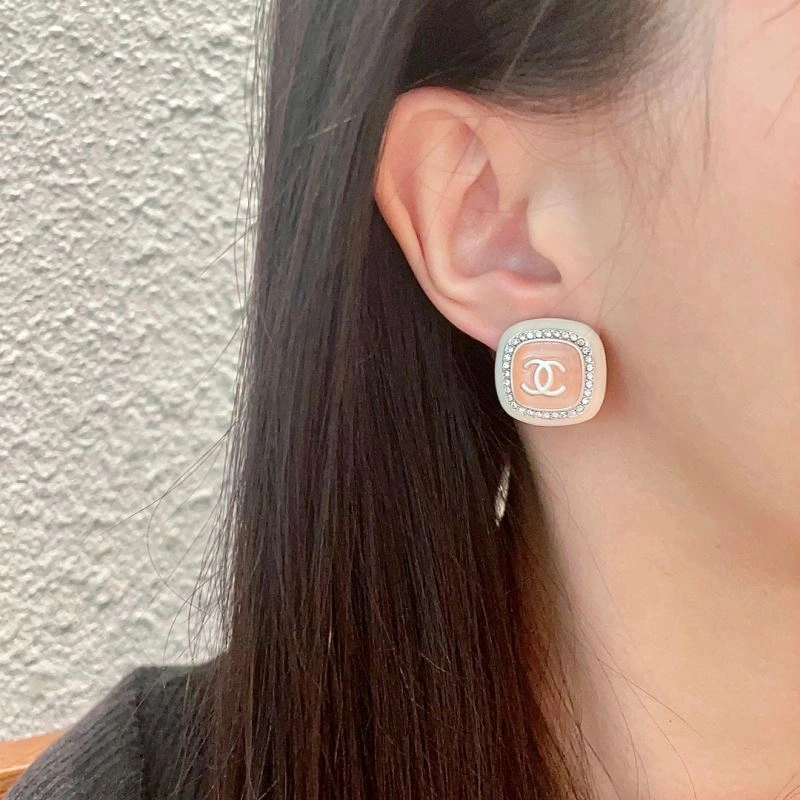 Top mirror Chanel Earrings
