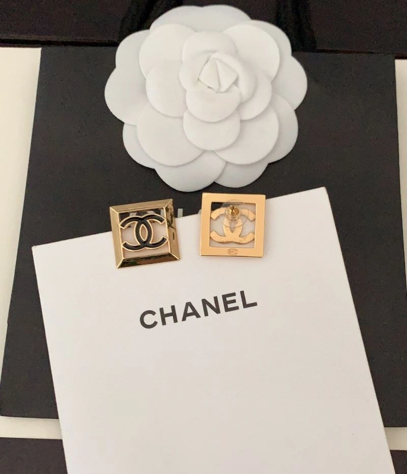 Brand-authenticated Chanel Earrings