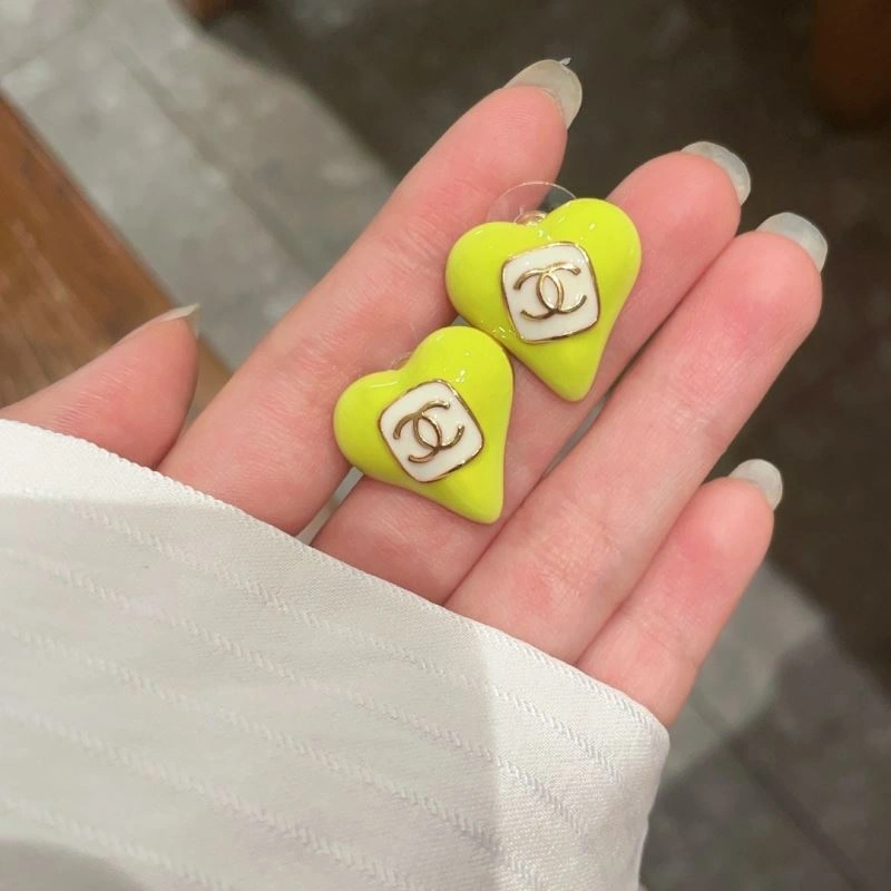Top match Chanel Earrings
