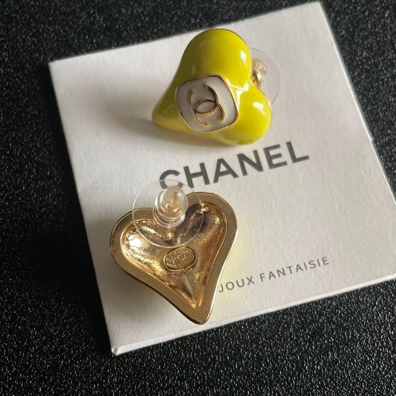 Top match Chanel Earrings