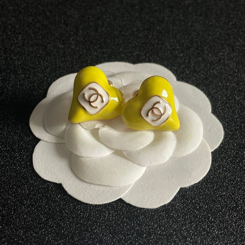 Top match Chanel Earrings