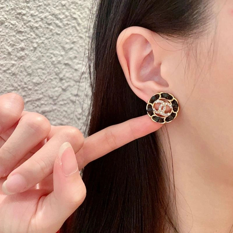 Top mirror Chanel Earrings