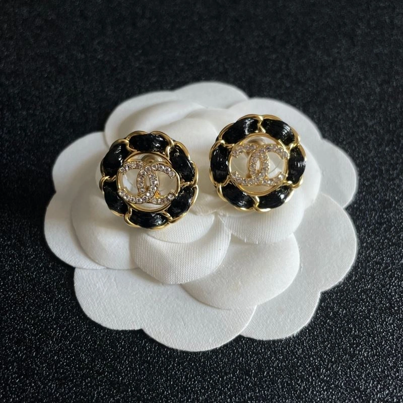Top mirror Chanel Earrings