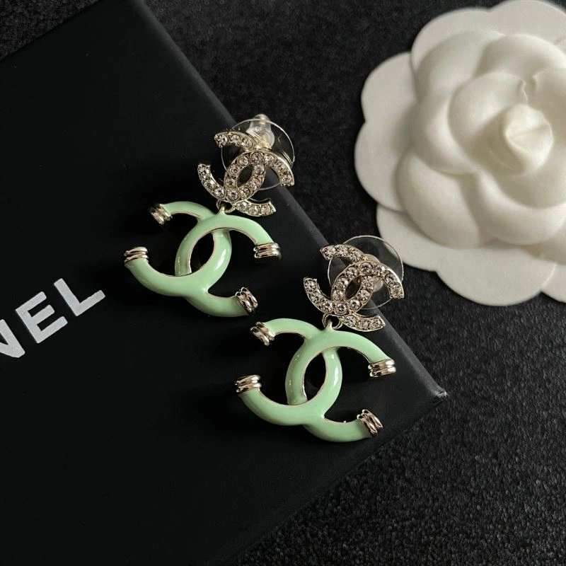 Top match Chanel Earrings