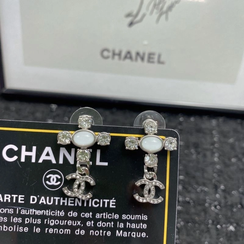 High accuracy Chanel Earrings