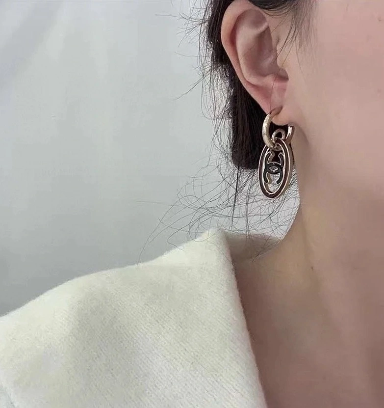 High accuracy Chanel Earrings