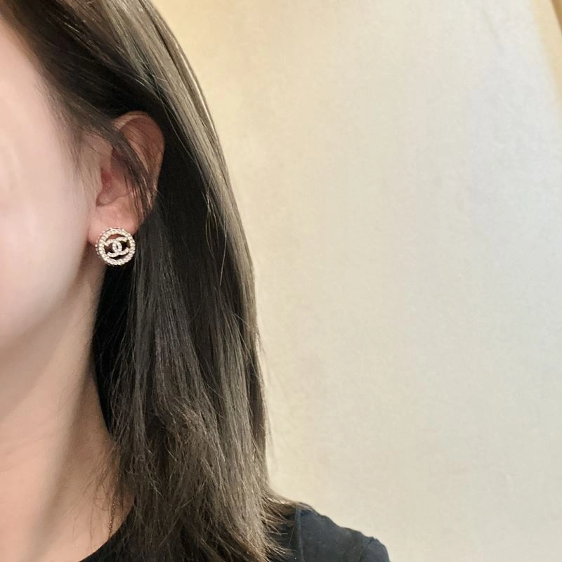 Top match Chanel Earrings