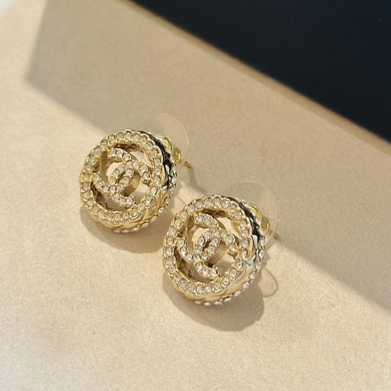Top match Chanel Earrings