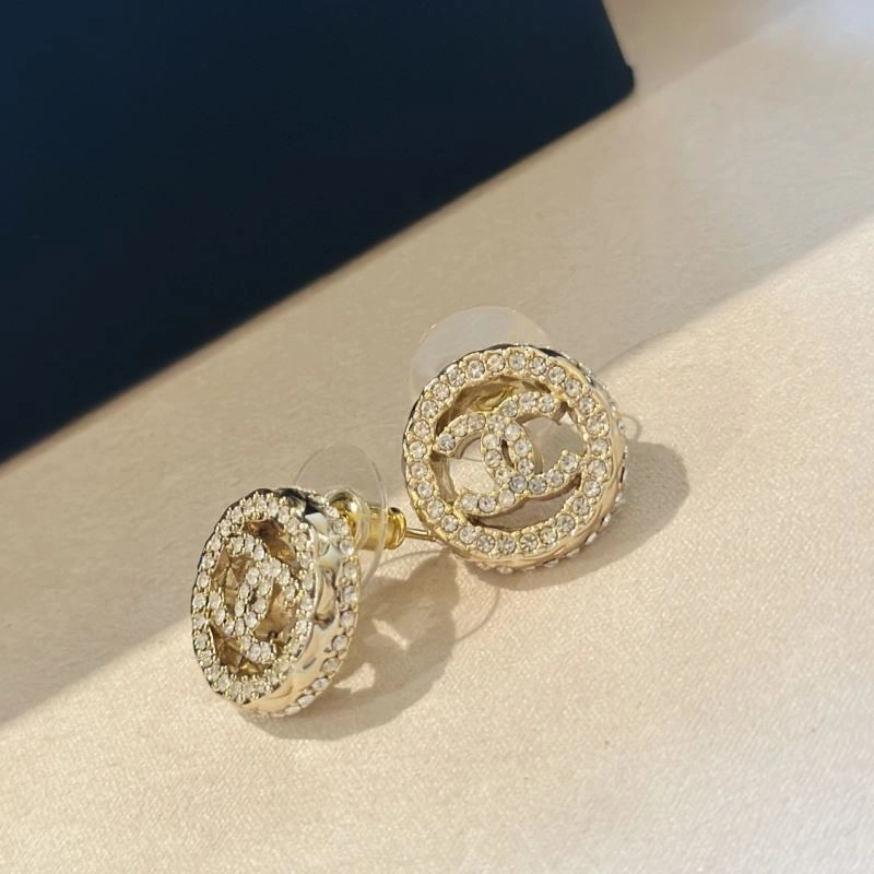 Top match Chanel Earrings