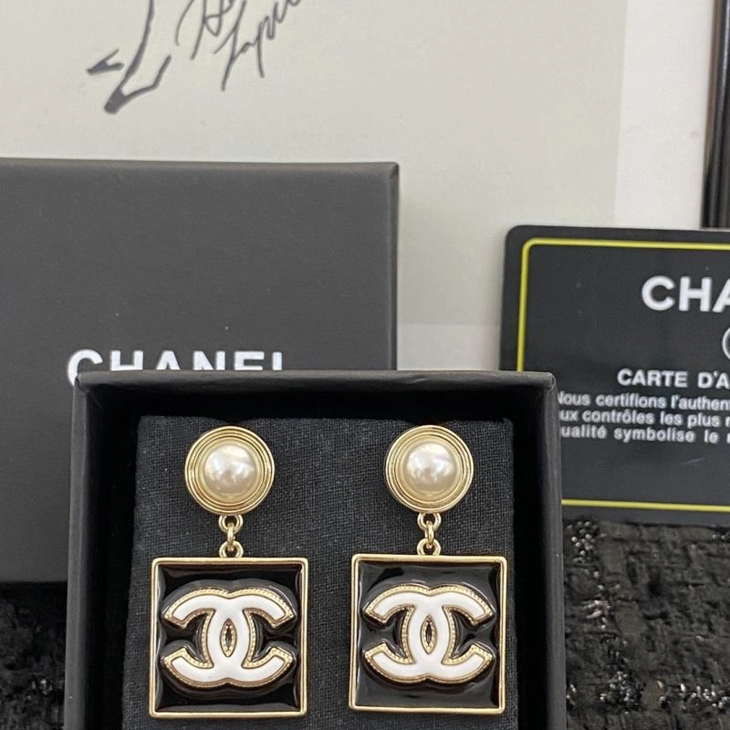 Brand-authenticated Chanel Earrings